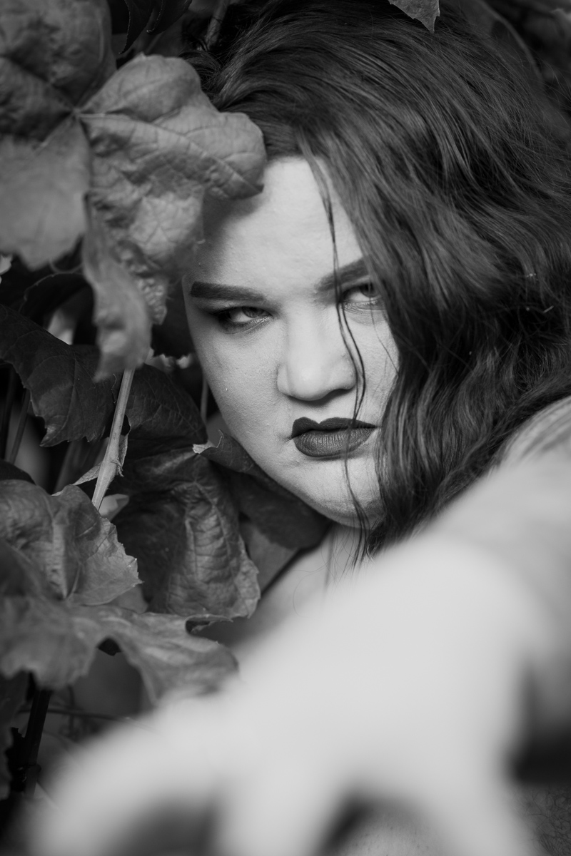 Dramatic botanical boudoir with R. | Washington state fat-positive ...