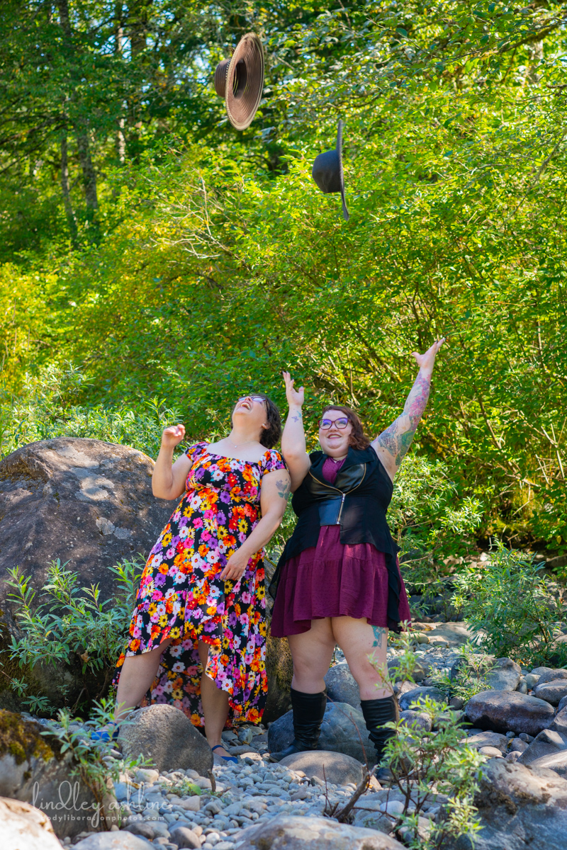 Sunny river portraits with Ms. T | Seattle body-positive portrait ...